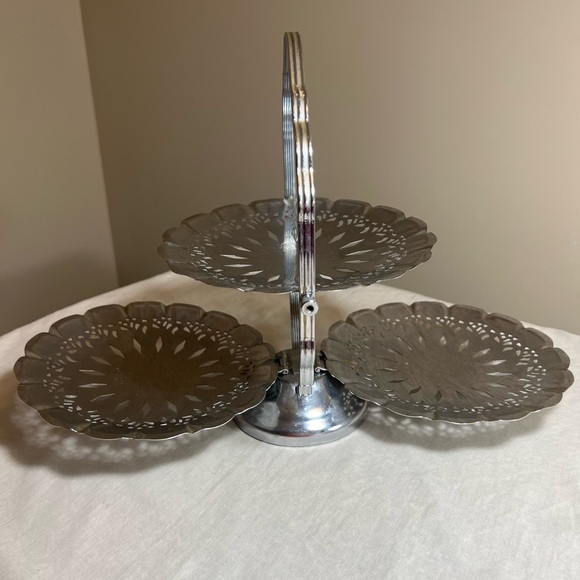 Accents | Vintage 3 Tier Metal Folding Tray Collapsible Mcm Made In ...